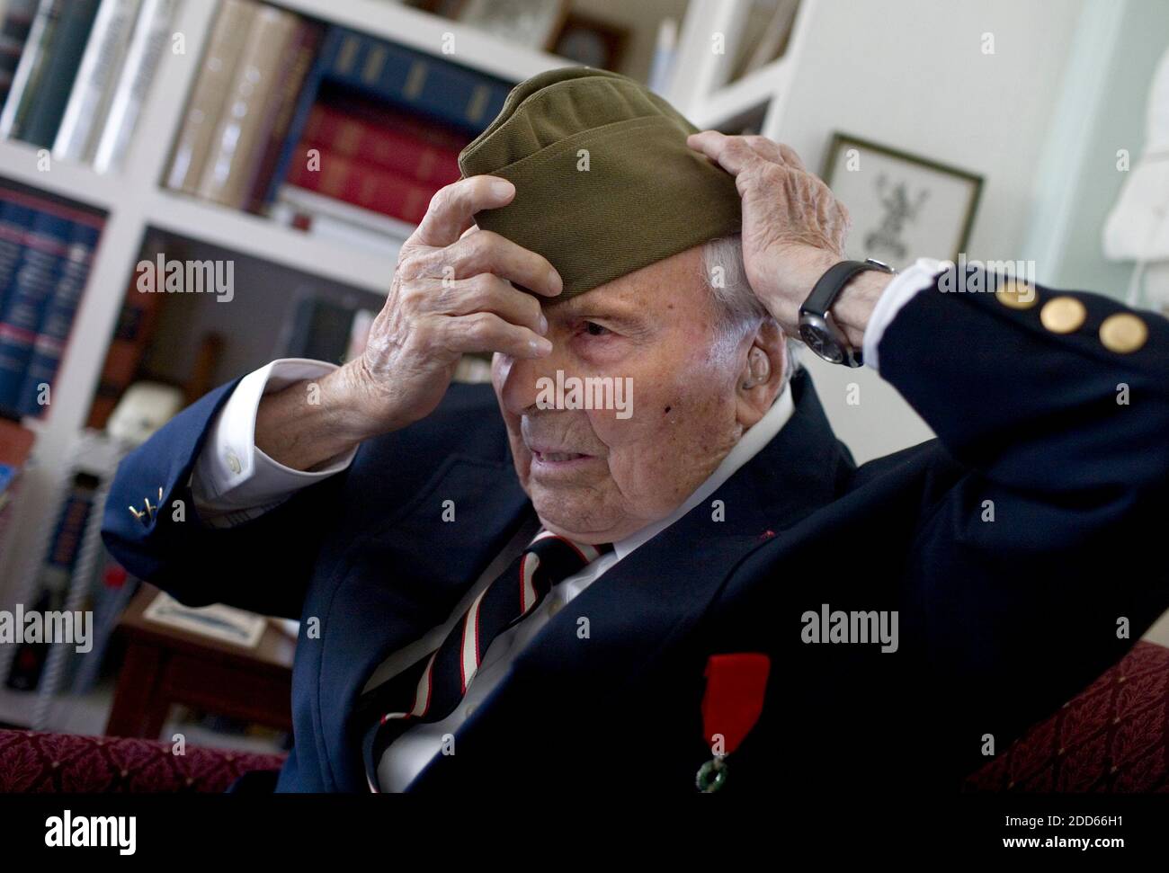 NO FILM, NO VIDEO, NO TV, NO DOCUMENTARY - FILE - World War I veteran ...