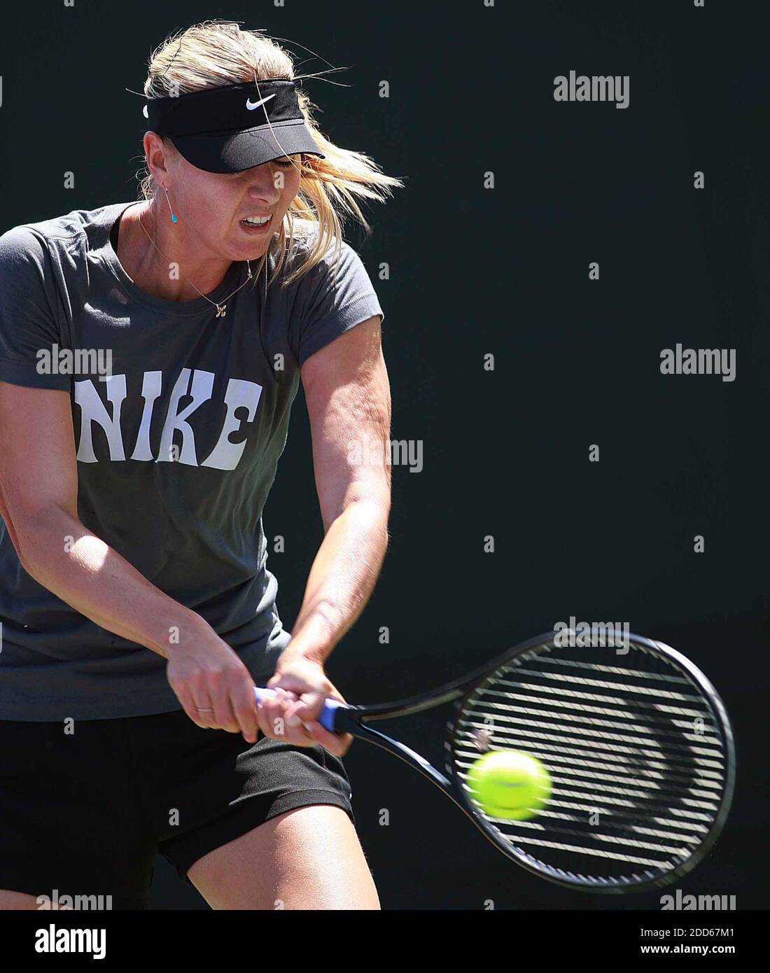 Maria sharapova practice hi-res stock photography and images - Alamy
