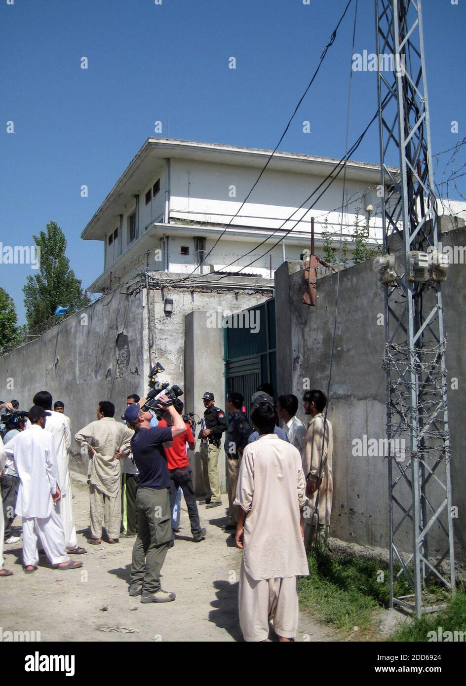 Osama bin laden compound hi-res stock photography and images - Alamy