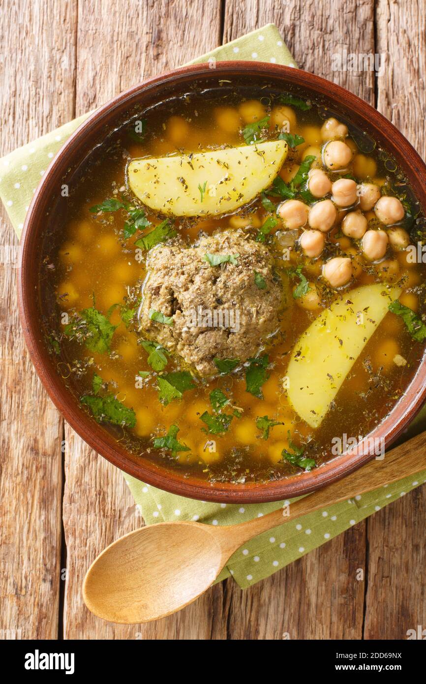 Kufta Bozbash is a traditional Azerbaijan dish, pea soup with lamb ...