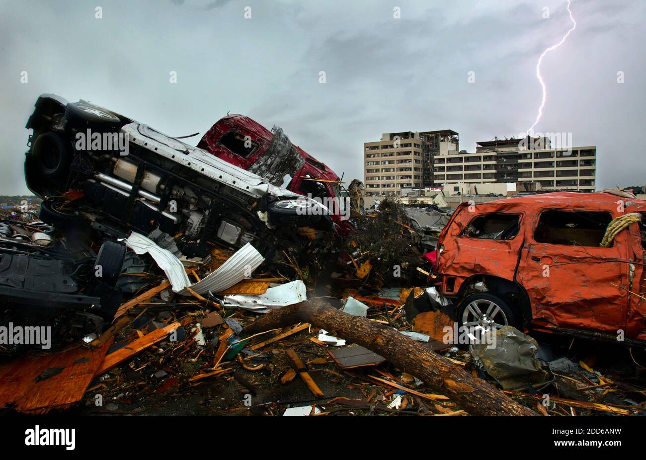 Joplin Tornado Video