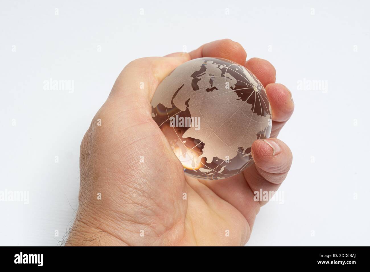 Hand holding world globe hands hi-res stock photography and images - Alamy