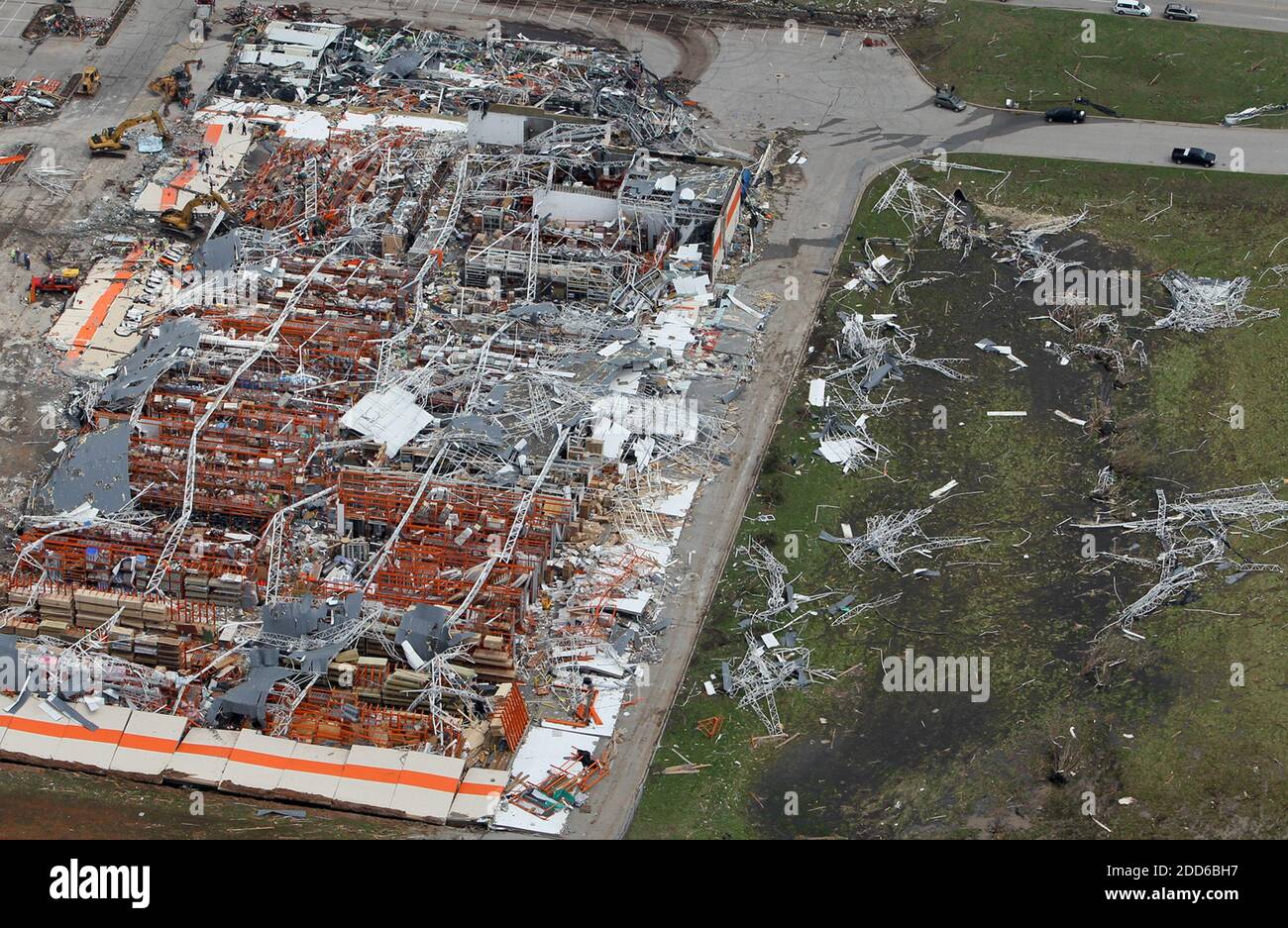 Joplin Tornado Video