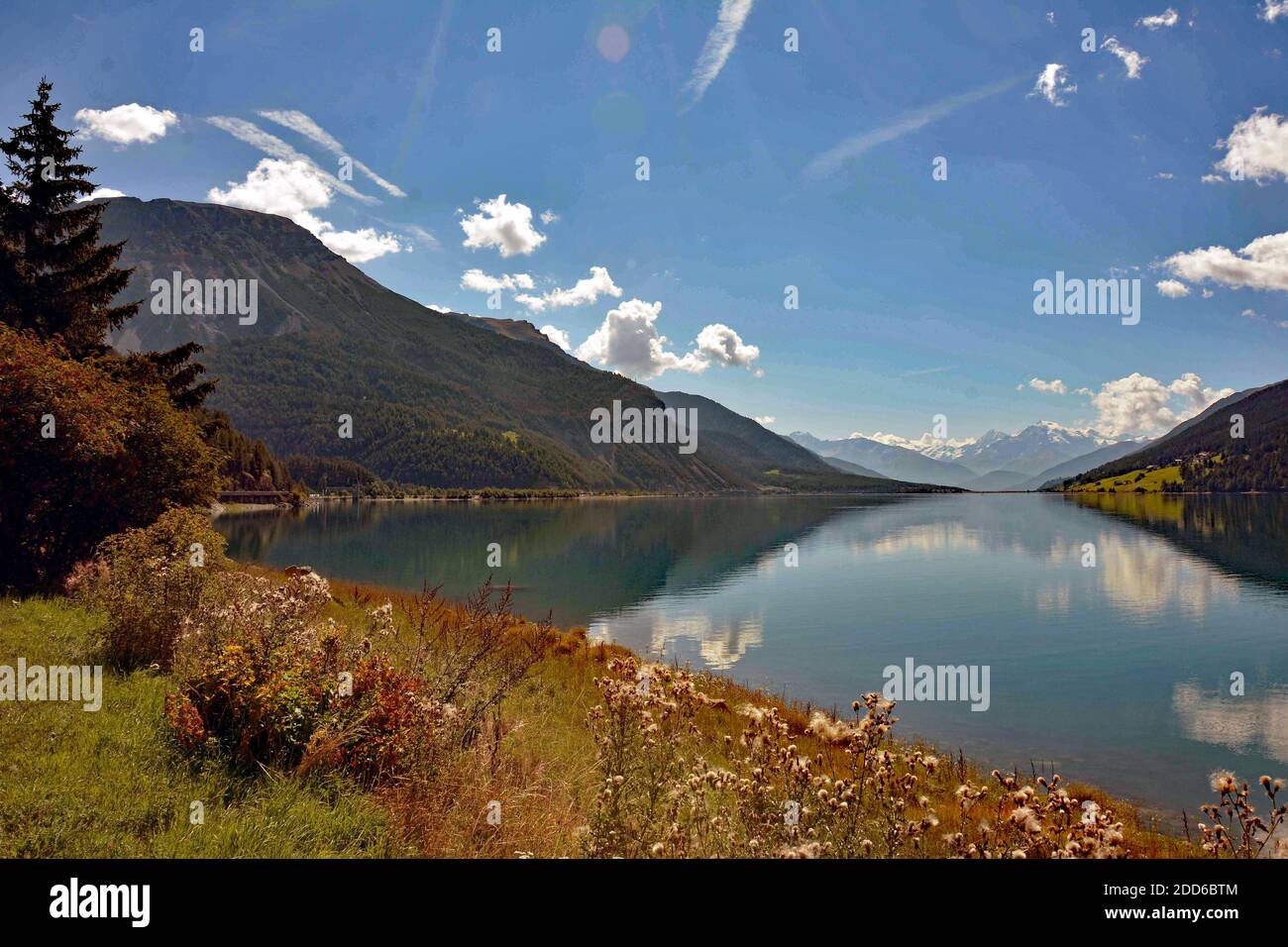 Autumn mood on the lake Reschen Stock Photo - Alamy