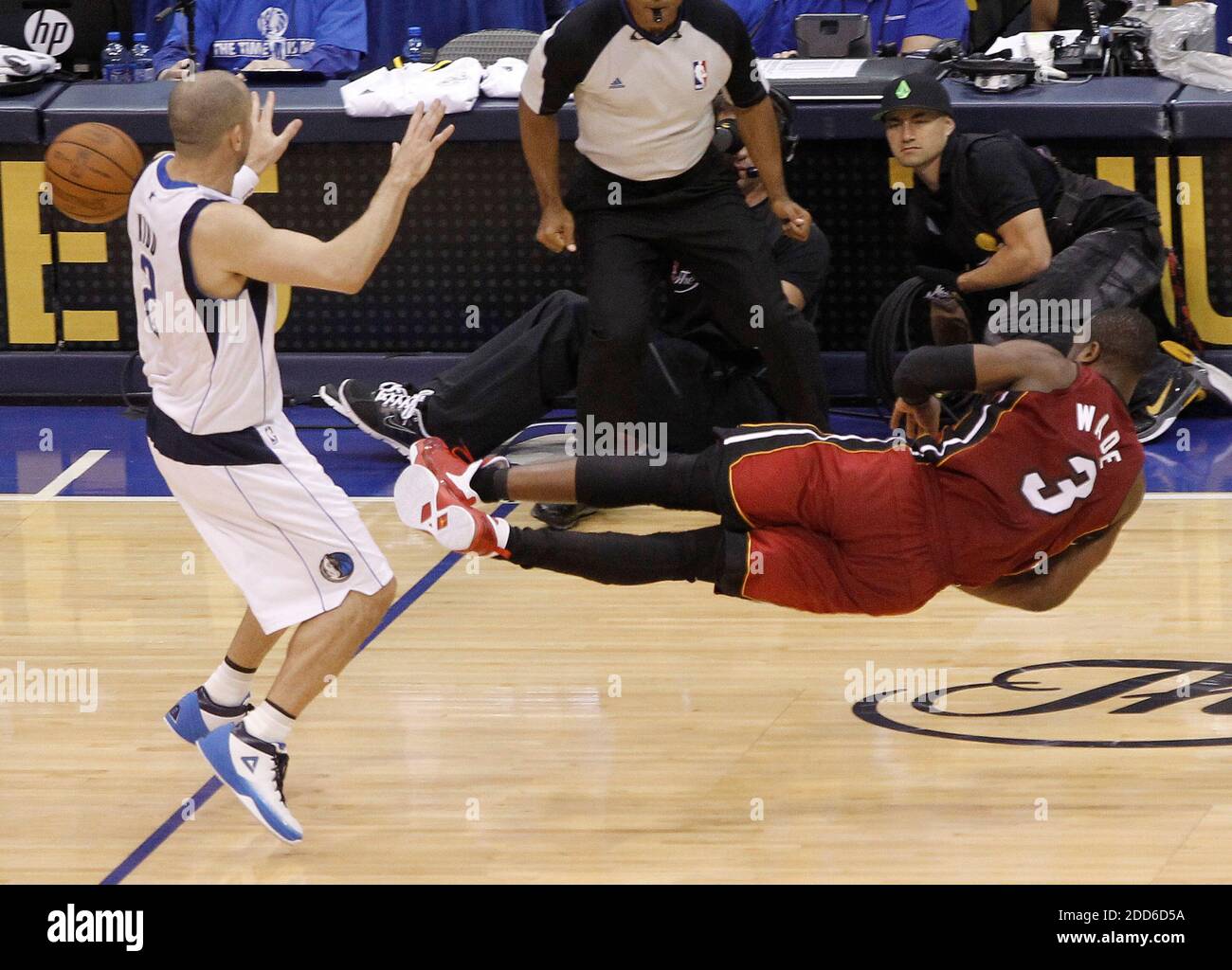 Nba basketball game clock hi-res stock photography and images - Alamy