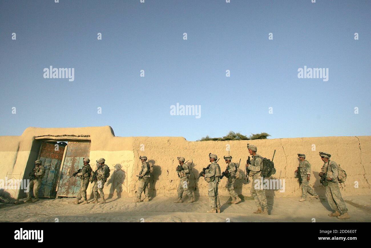 4th infantry division afghanistan hi-res stock photography and images ...