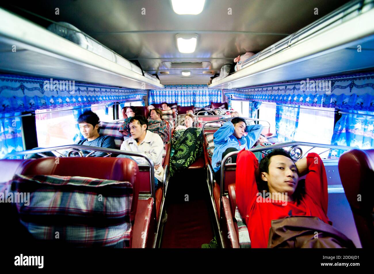 Sleeper bus hi-res stock photography and images - Alamy