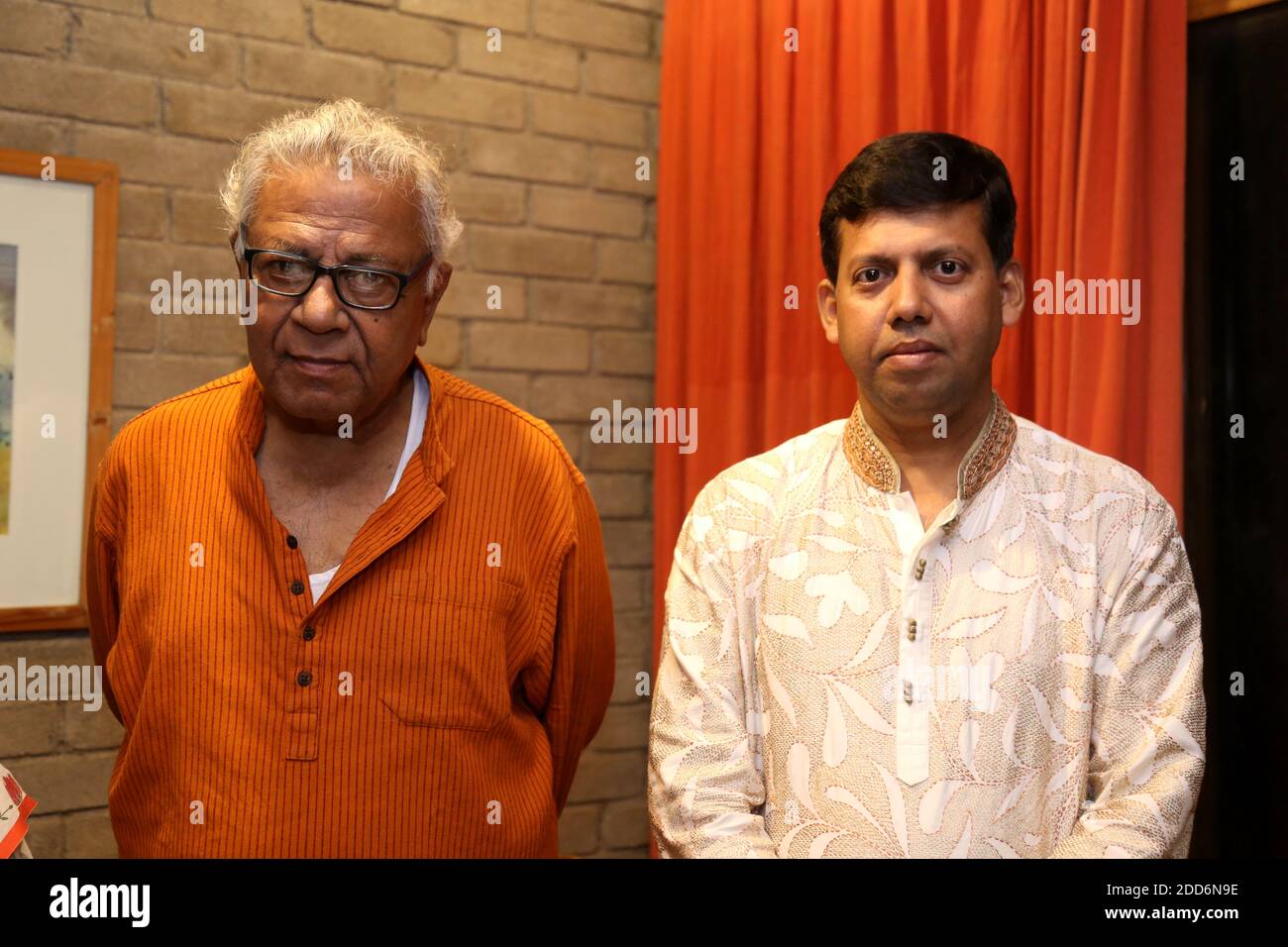 Prominent Writer Of Bengali Literature Samaresh Majumdar, 51% OFF