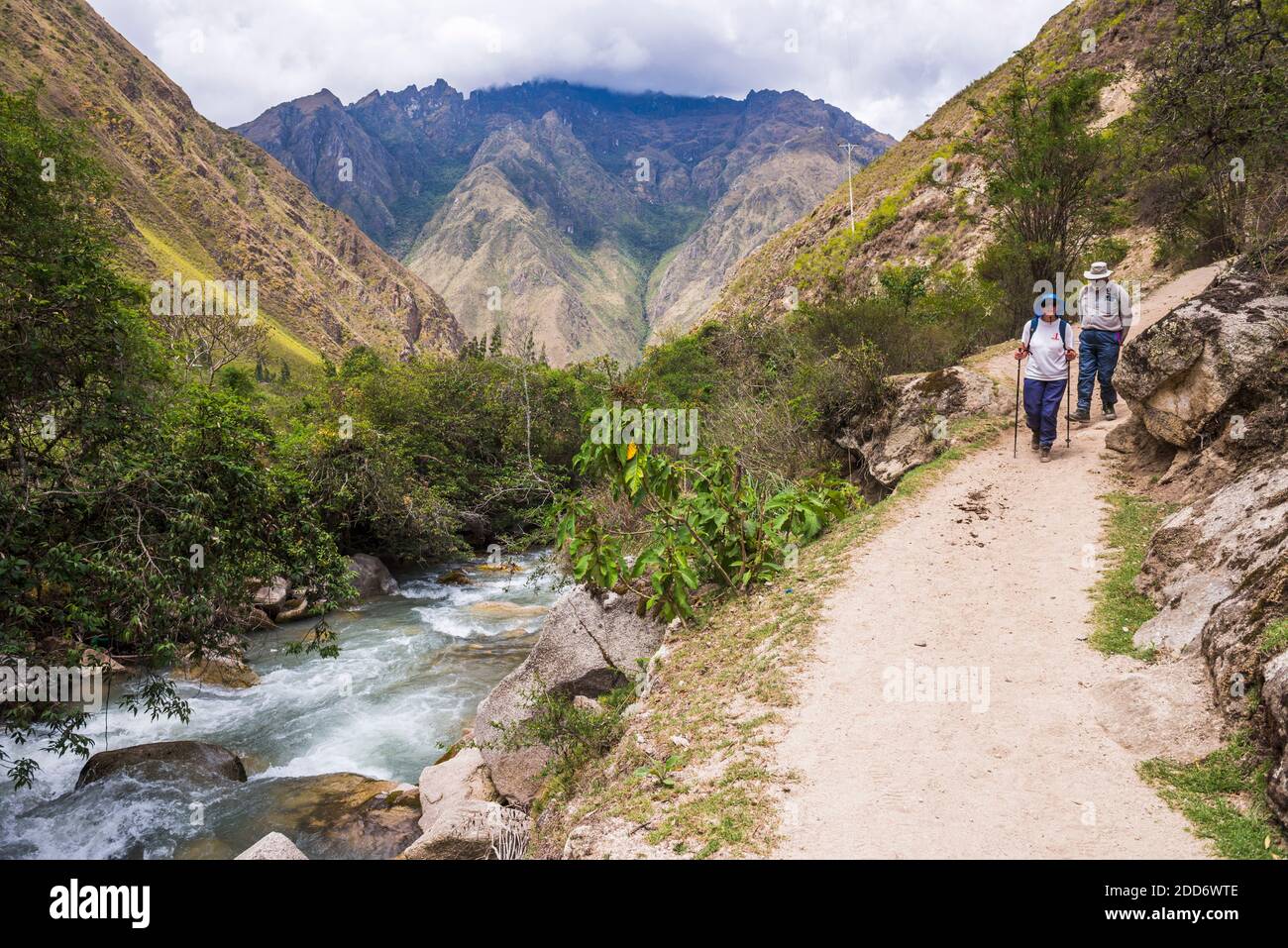 Peruvian River People High Resolution Stock Photography and Images - Alamy
