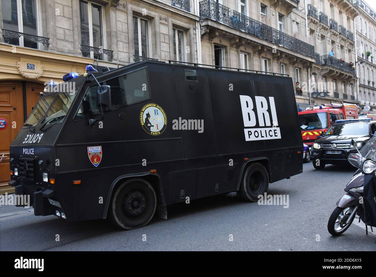 French Police officers of the GSO security and intervention brigade ...