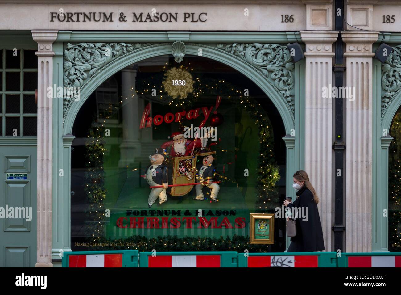 Fortnum mason christmas windows 2020 hi-res stock photography and ...
