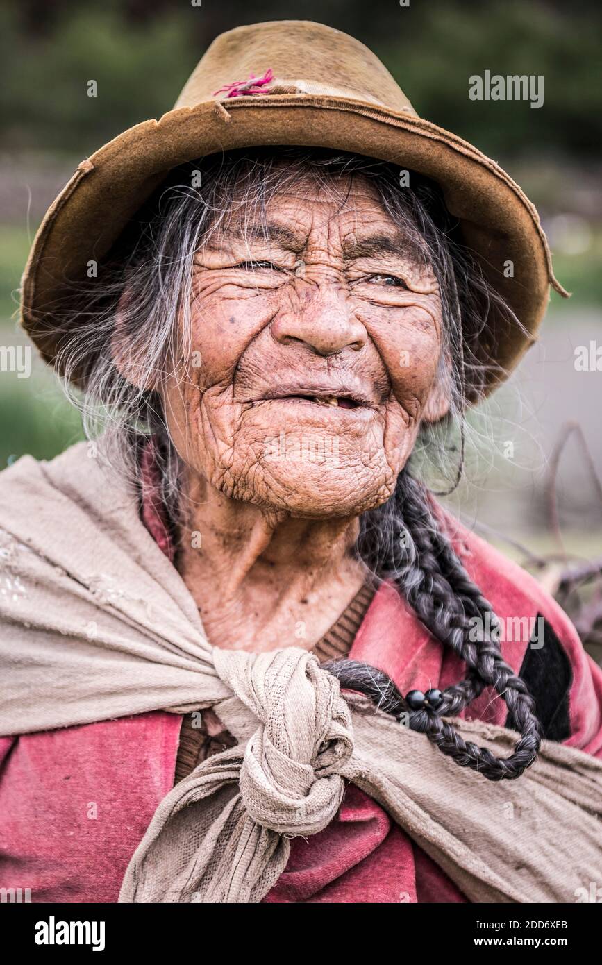 Portrait of an old Peruvian woman, Cusco Region, Peru, South America ...