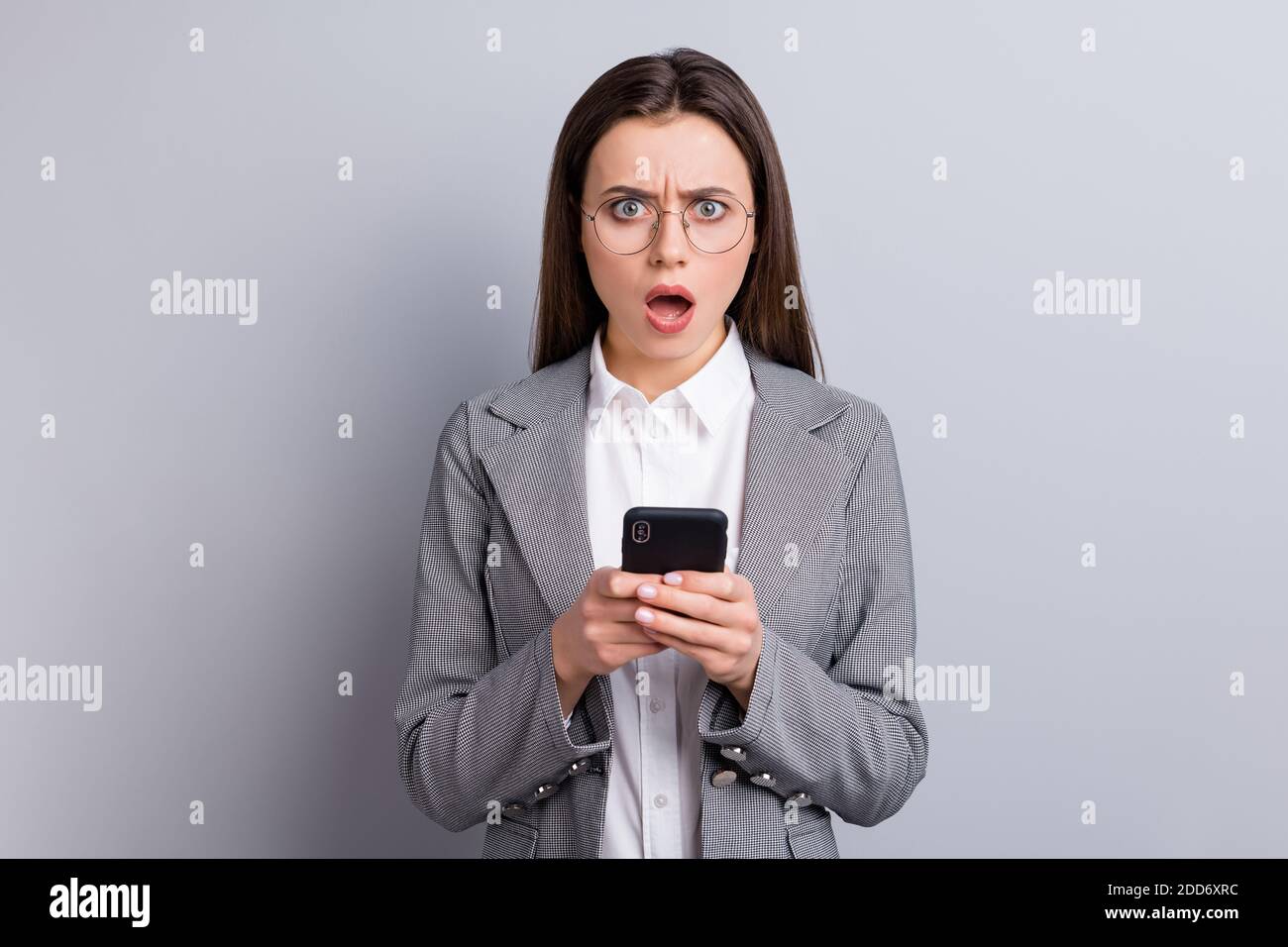 Fake specs hi-res stock photography and images - Alamy