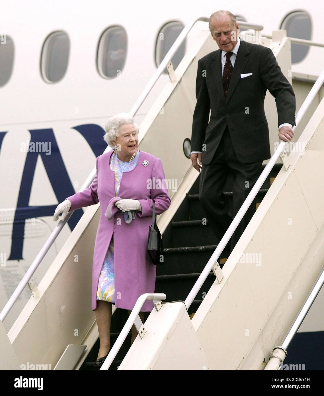 Kentucky derby queen elizabeth ii hi-res stock photography and images ...