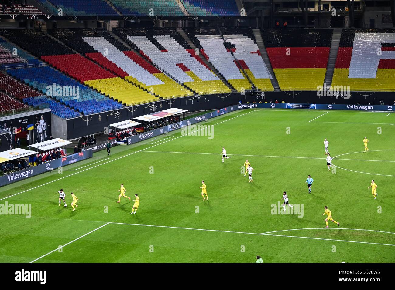 Leipzig, Deutschland. 14th Nov, 2020. Game scene overview of the ...