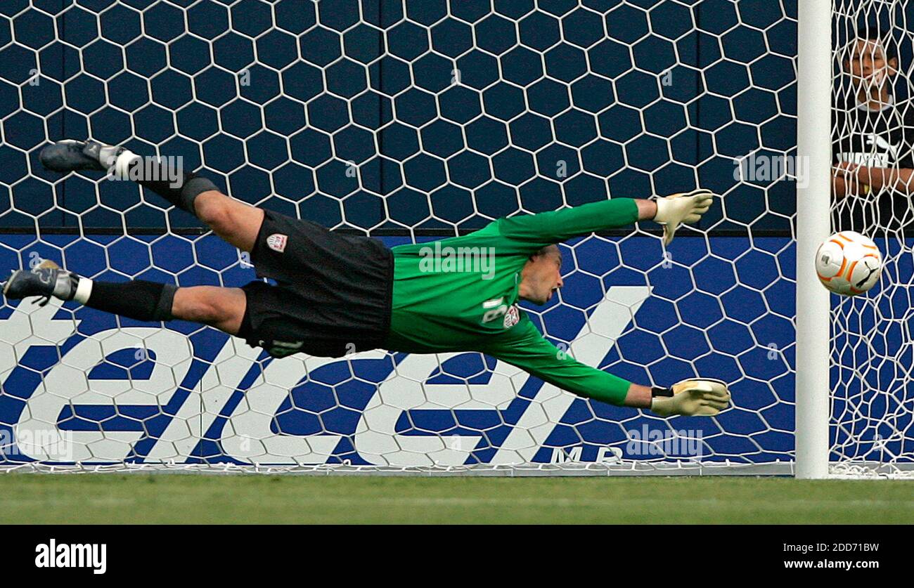 Usas goalkeeper kasey keller hi-res stock photography and images - Alamy