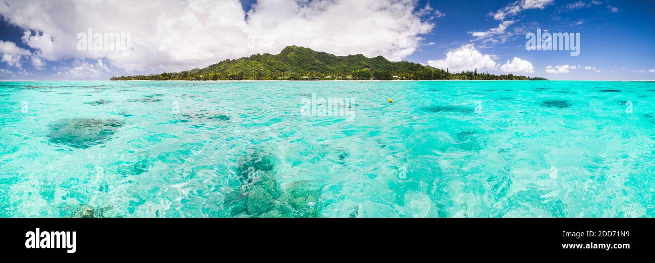 Rarotonga seen from Muri Lagoon, Rarotonga, Cook Islands Stock Photo ...