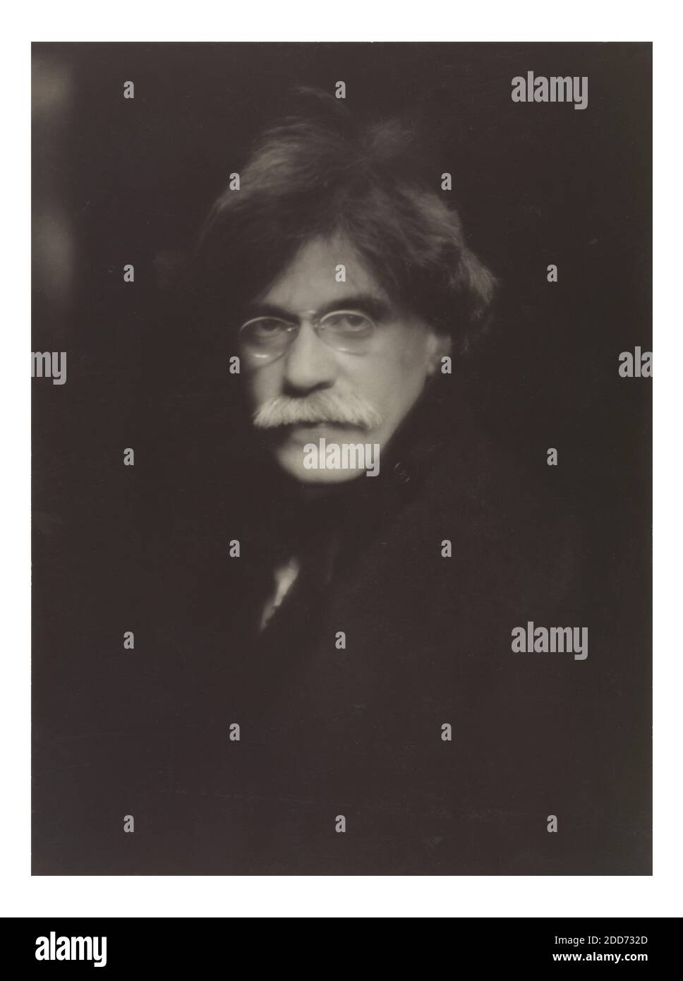 Vintage photograph of alfred stieglitz hi-res stock photography and images - Alamy