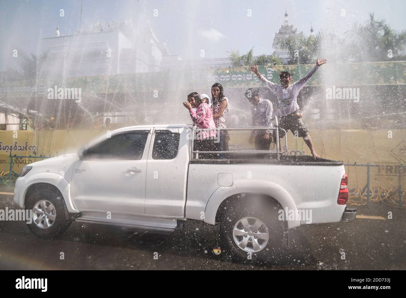 Thingyan water festival hi-res stock photography and images - Alamy