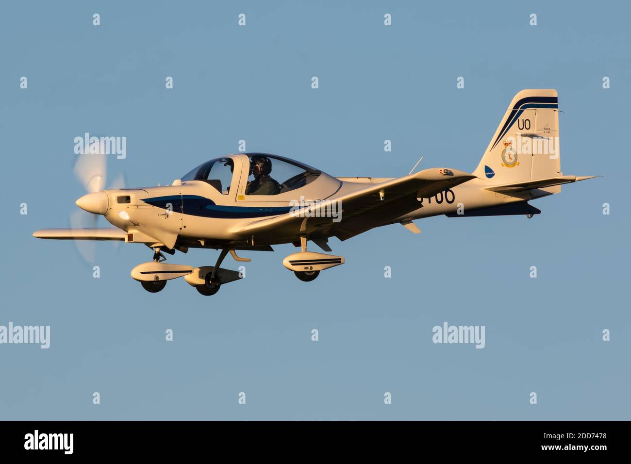 Raf grob tutor hi-res stock photography and images - Alamy