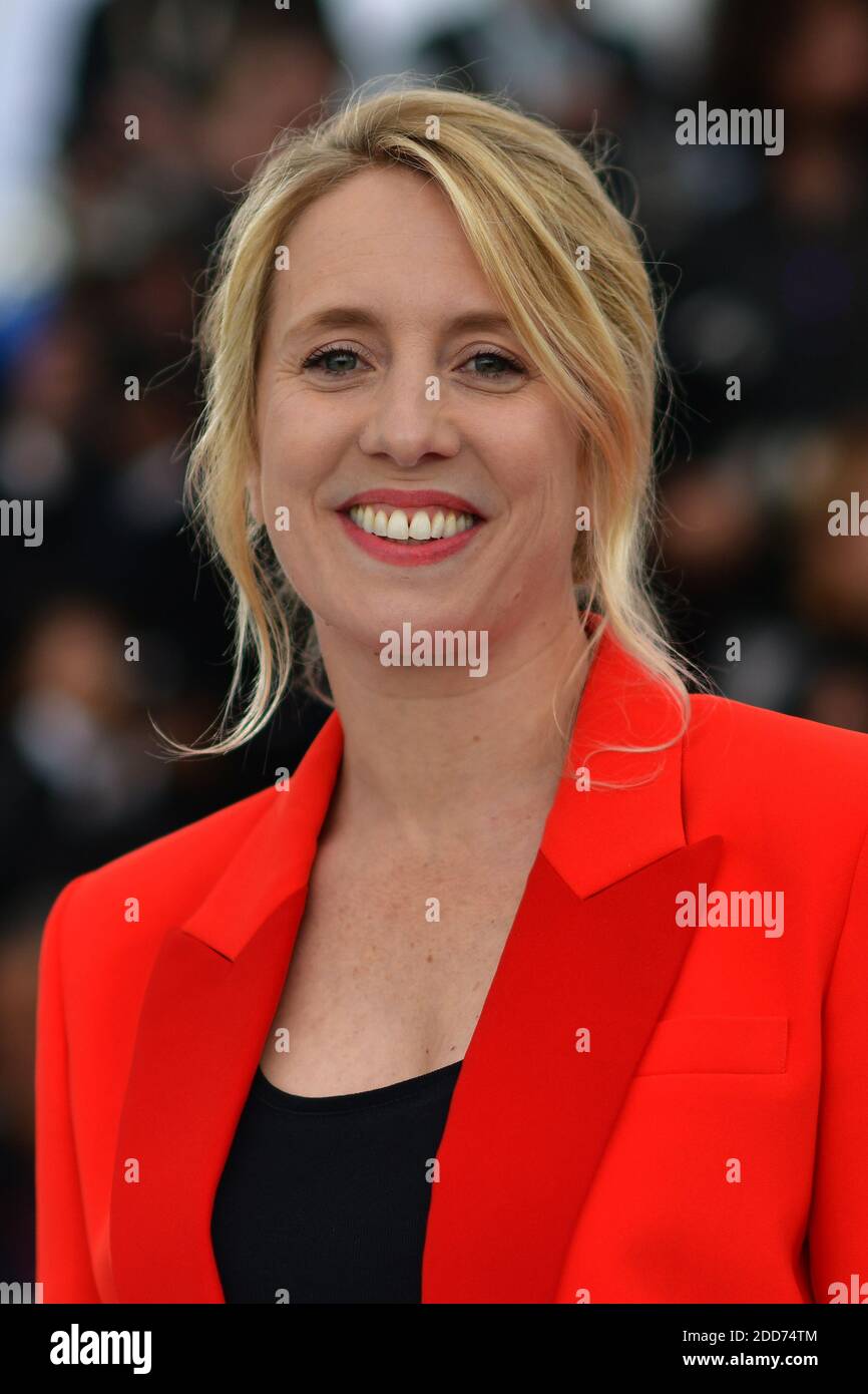 Andrea Bescond posing at Les Chatouilles photocall held at the Palais ...