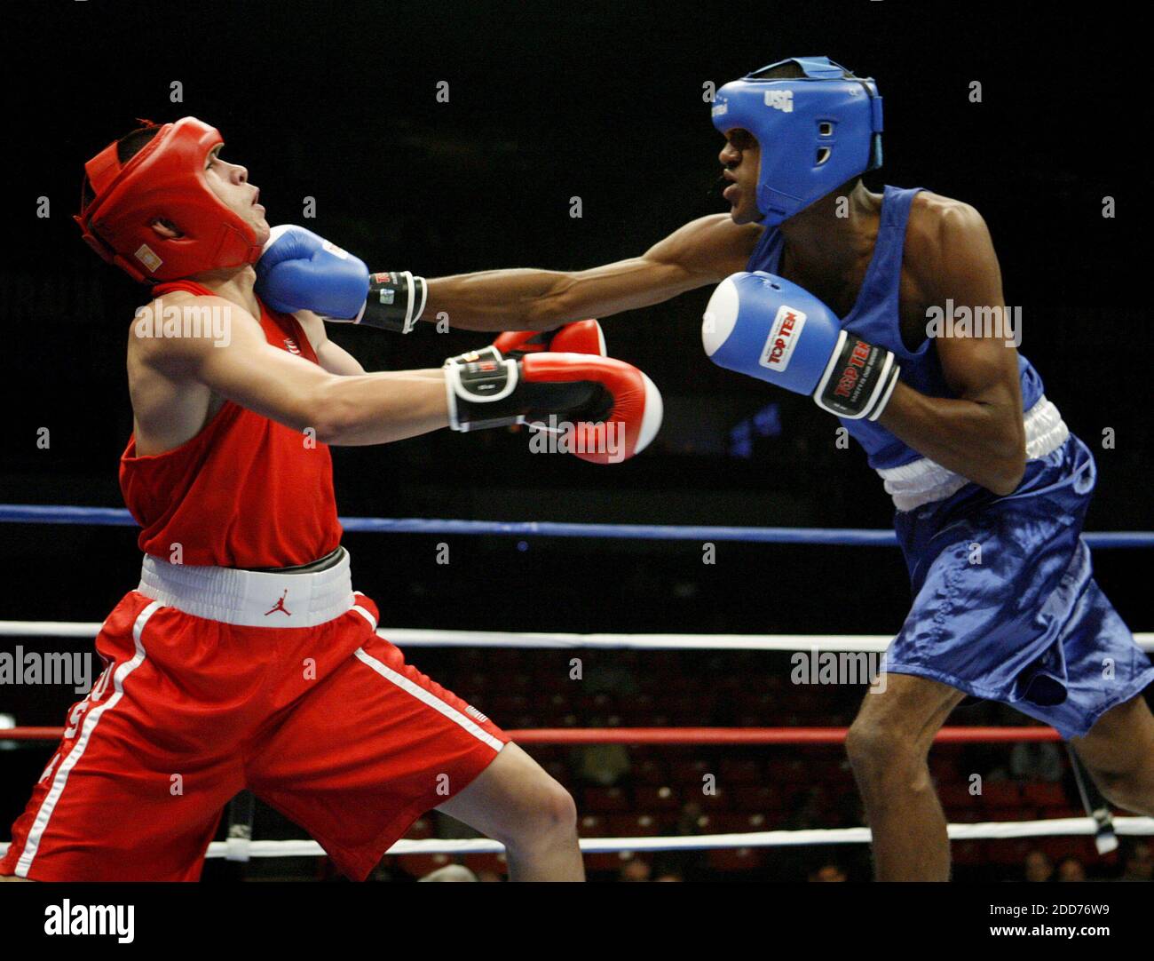 Boxing molina hi-res stock photography and images - Alamy