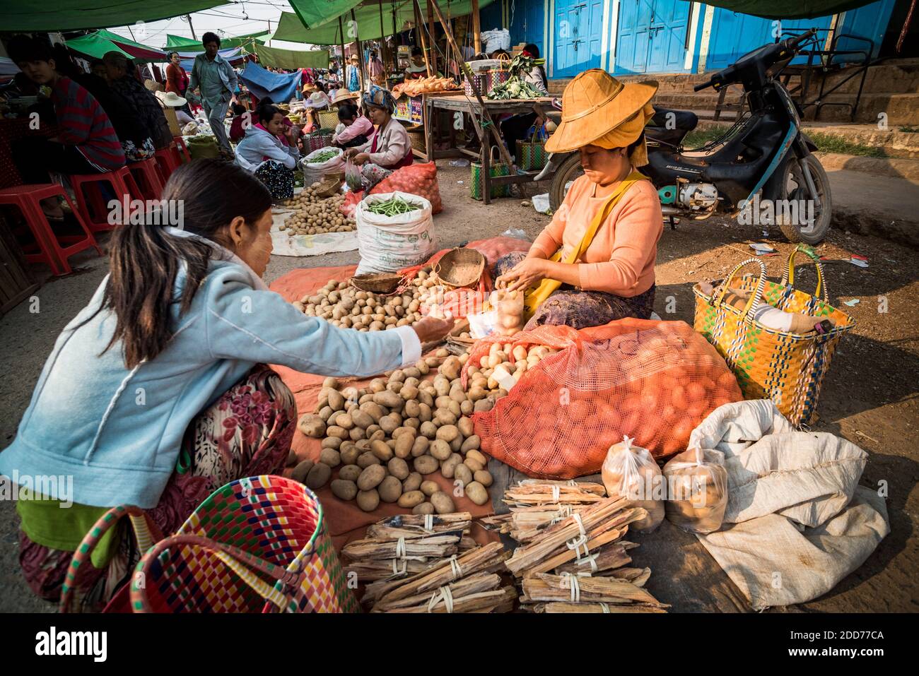 Fruit and vegetable market at Pindaya, Shan State, Myanmar (Burma Stock ...