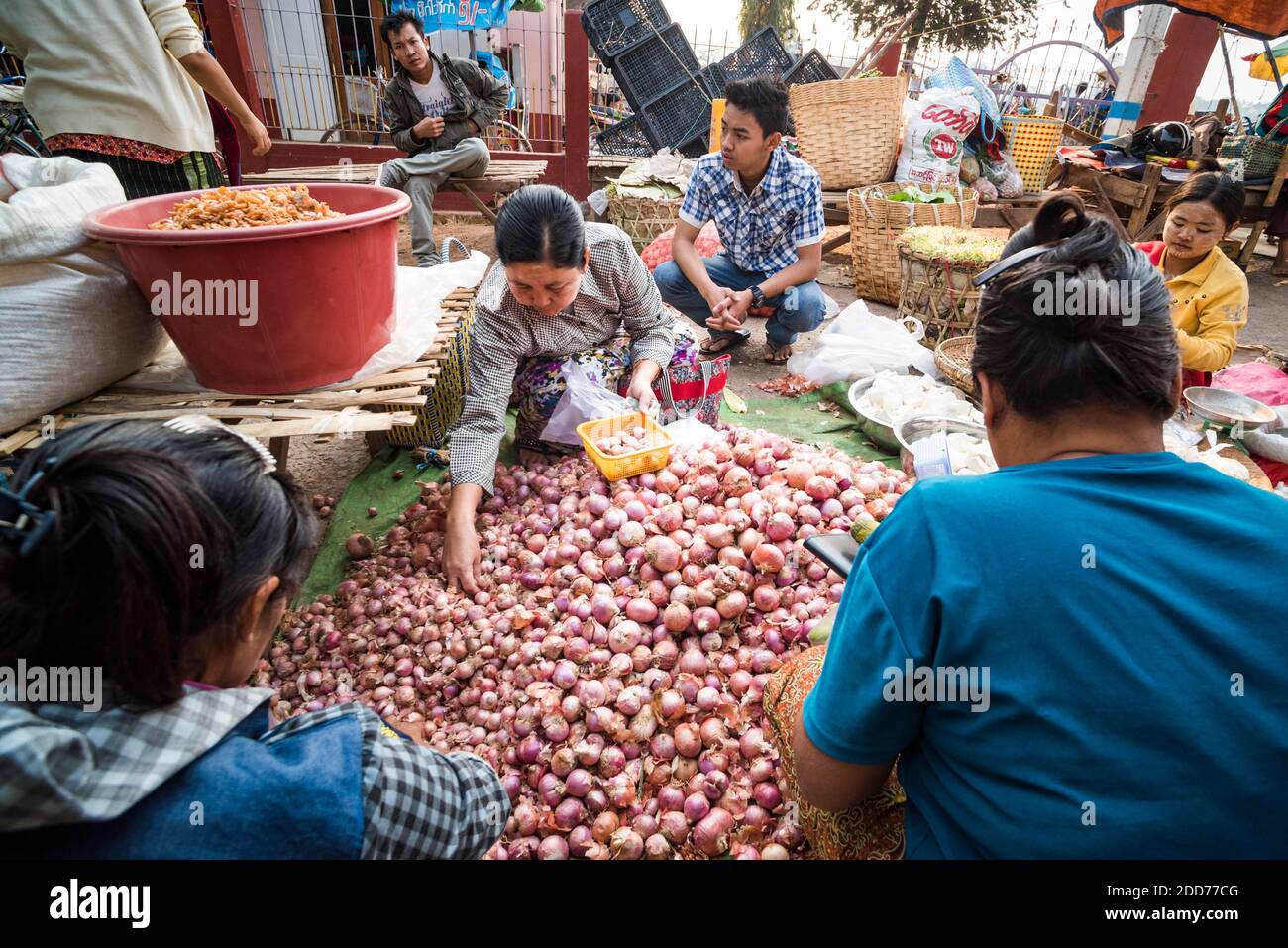 Fruit and vegetable market at Pindaya, Shan State, Myanmar (Burma Stock ...