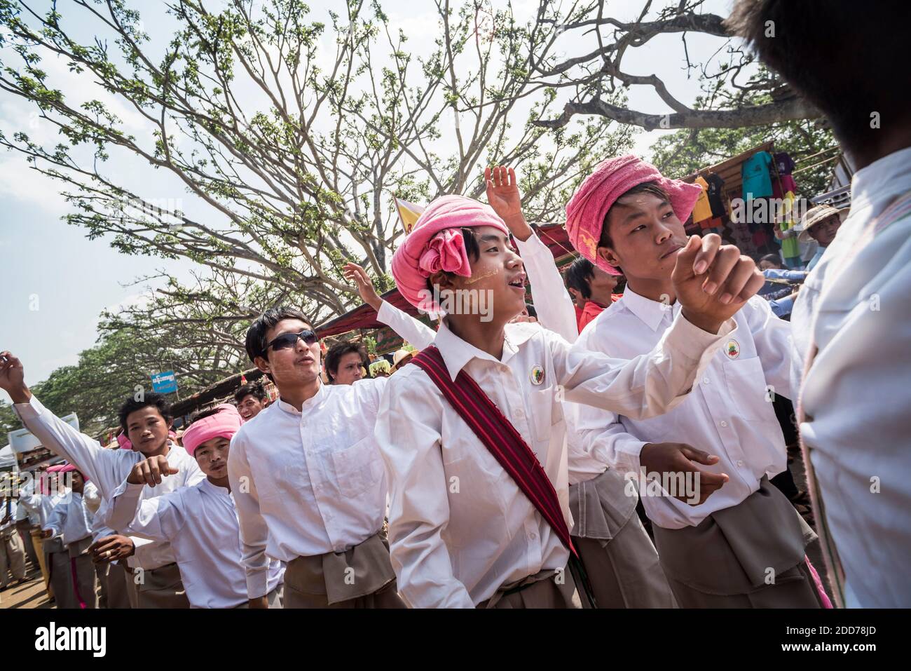 Pindaya Cave Festival, Pindaya, Shan State, Myanmar (Burma Stock Photo ...