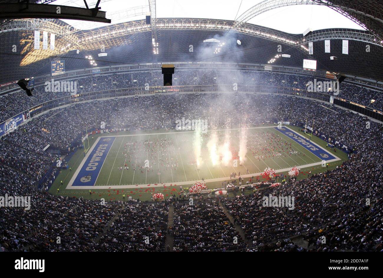 Texas stadium in irving hi-res stock photography and images - Alamy