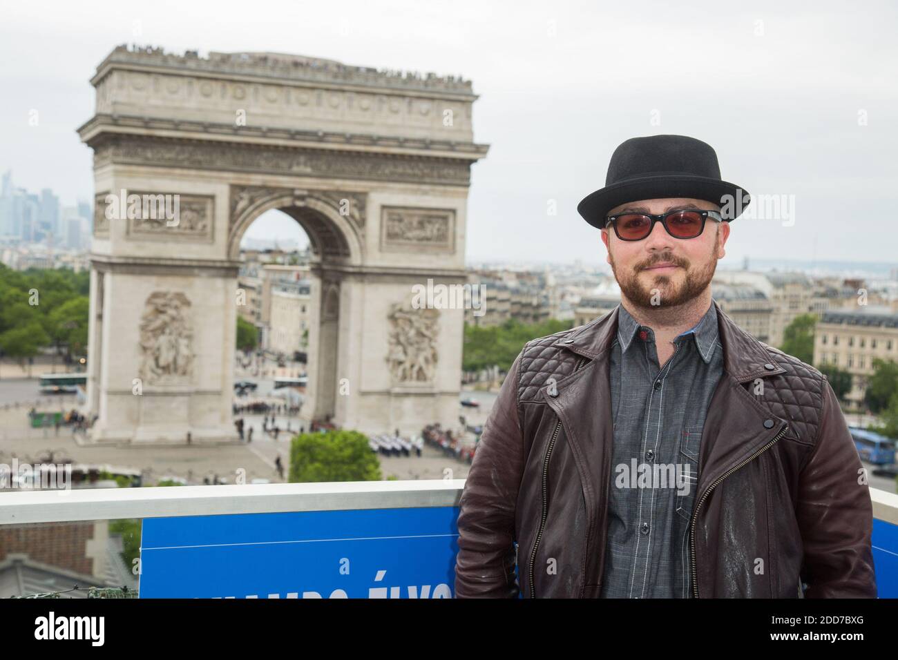 Publicis on the champs elysees hi-res stock photography and images - Alamy