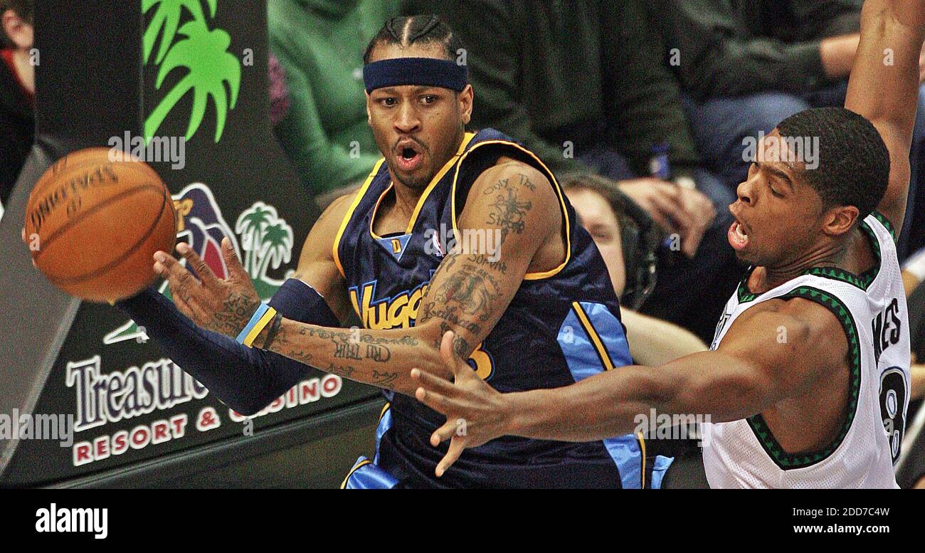 Allen iverson nuggets hi-res stock photography and images - Alamy