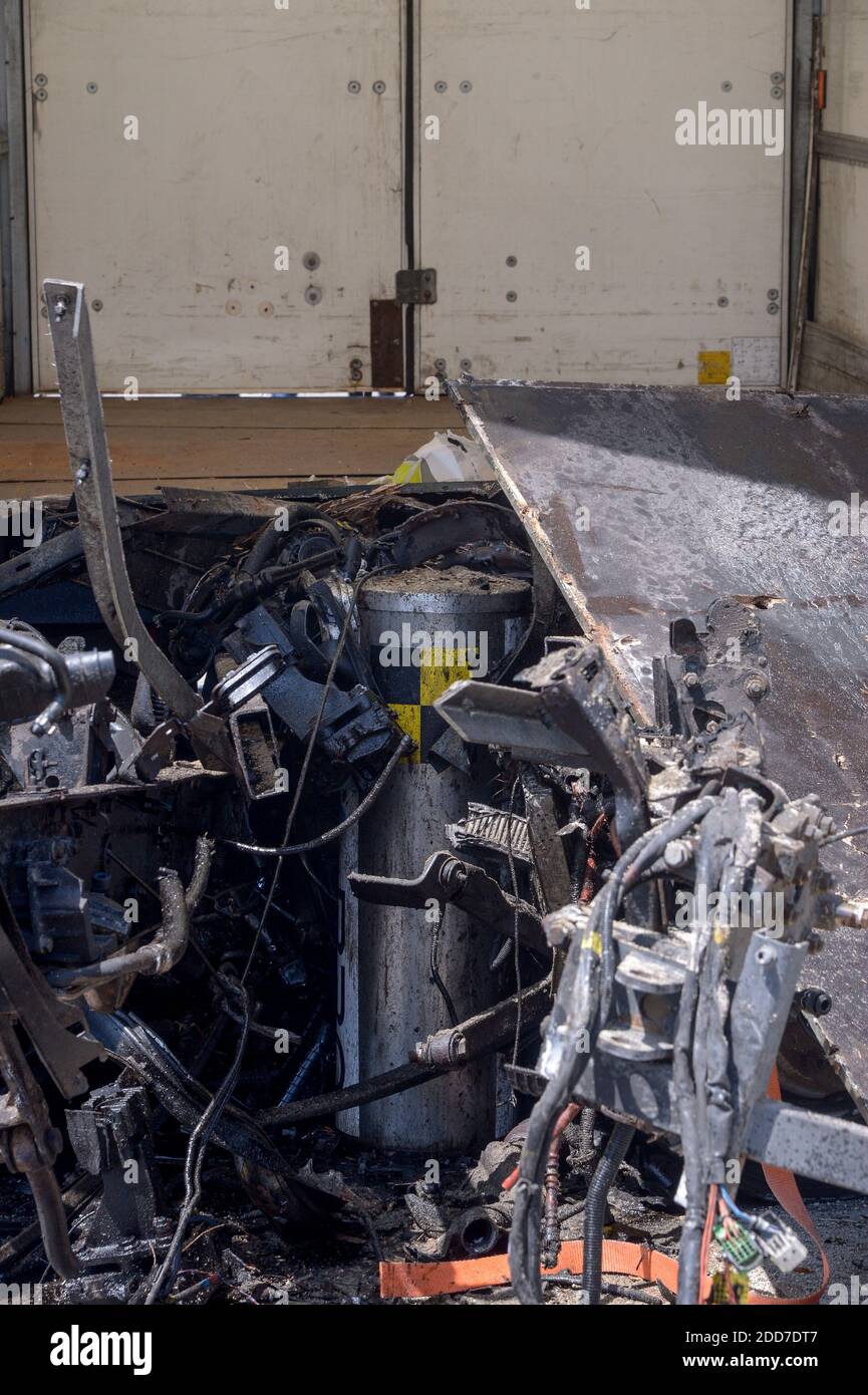 Truck crash test hi-res stock photography and images - Alamy