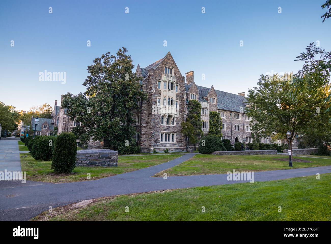 European stone architecture from the 20th century, Princeton University ...