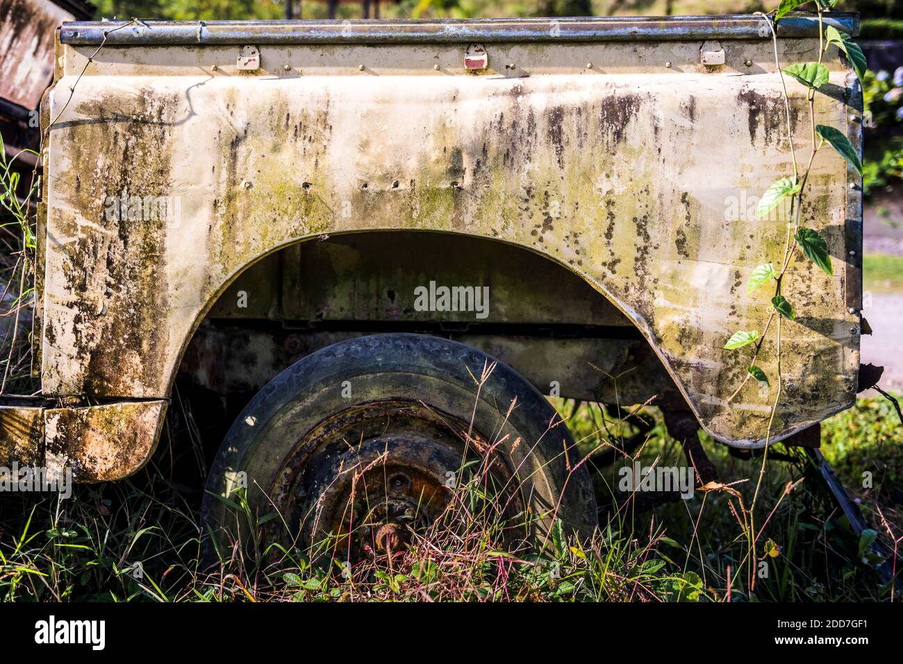 Old run down Land Rover, Arenal Volcano, Alajuela Province, Costa Rica Stock Photo - Alamy