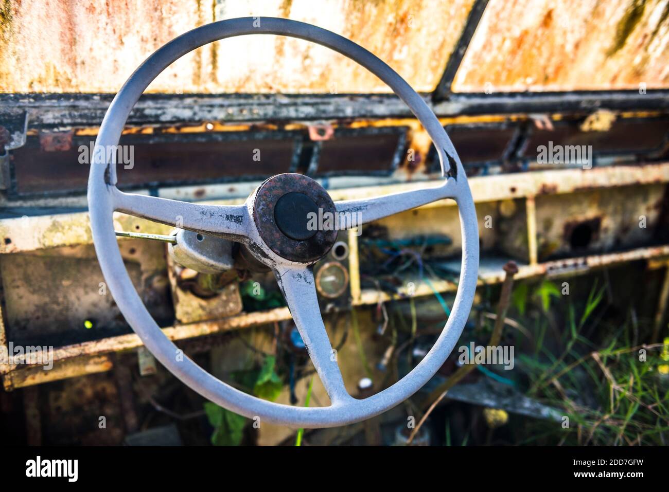 Old run down Land Rover, Arenal Volcano, Alajuela Province, Costa Rica Stock Photo - Alamy