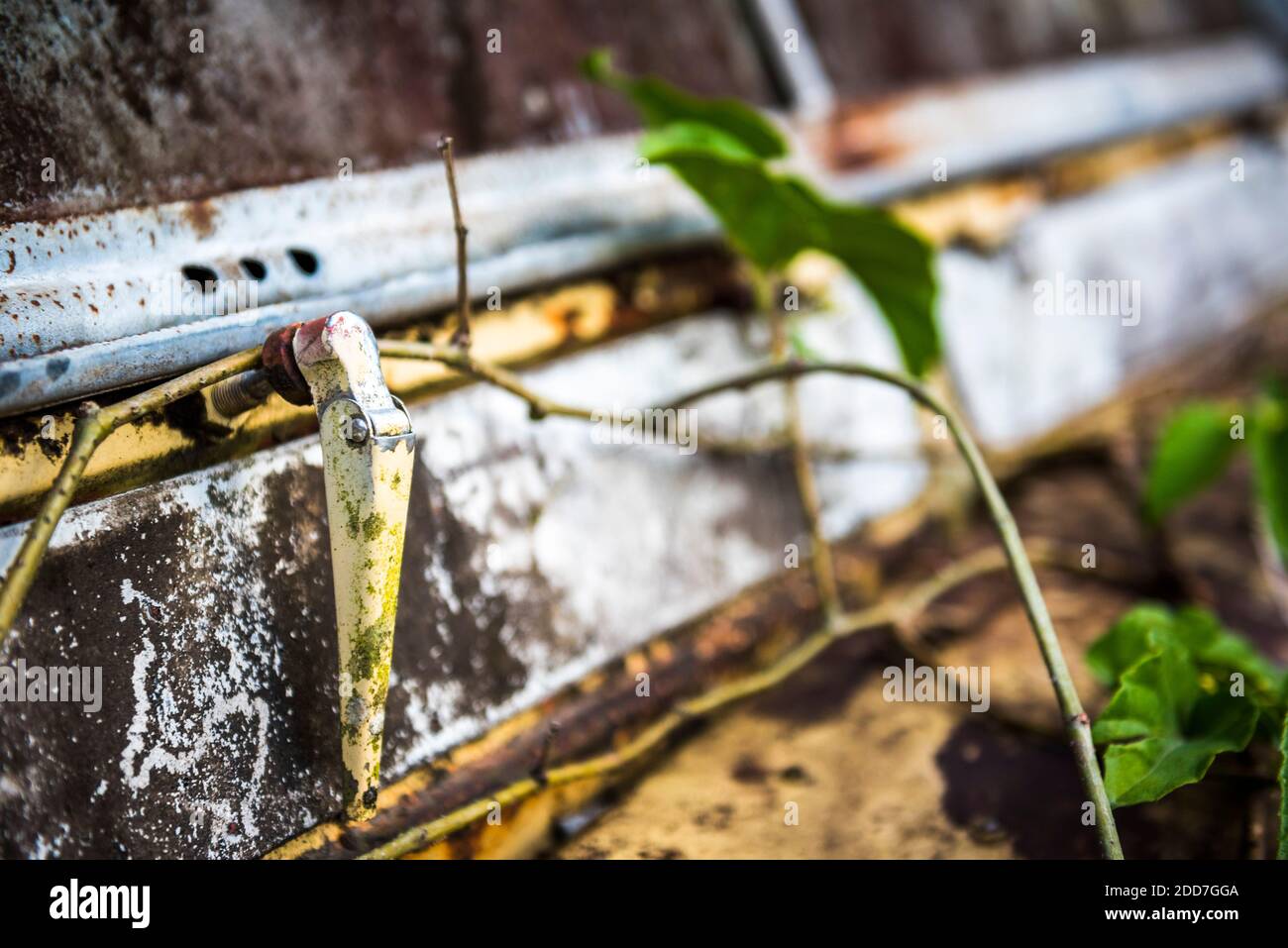 Old run down Land Rover, Arenal Volcano, Alajuela Province, Costa Rica Stock Photo - Alamy