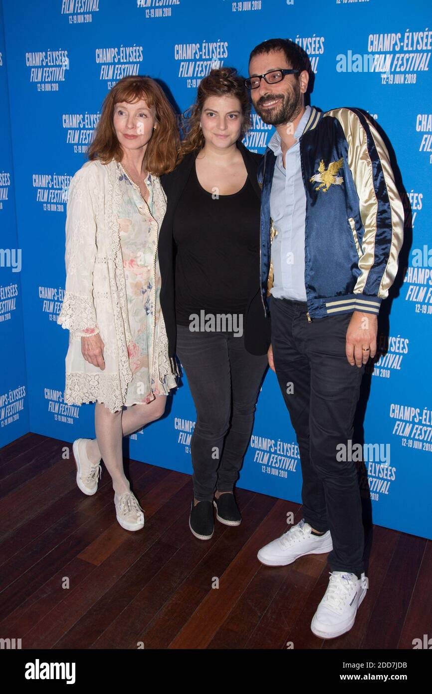 Dey young hi-res stock photography and images - Alamy