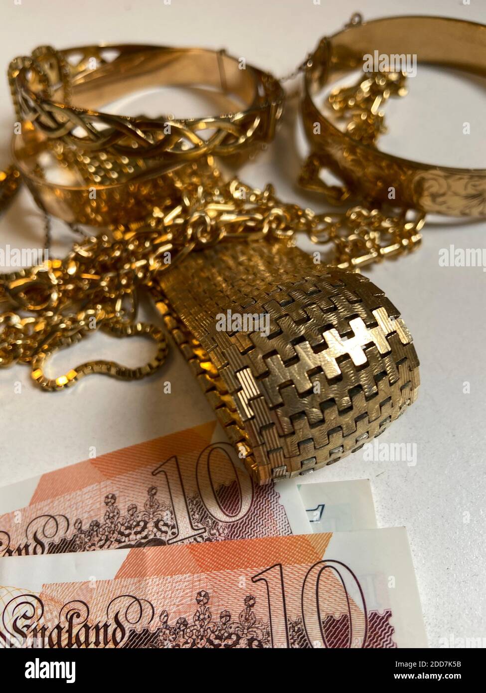 Scrap Gold Silver Jewelry High Resolution Stock Photography and Images ...