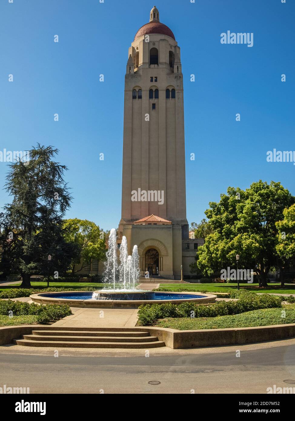 The famous Stanford tower inside the campus, Stanford University ...