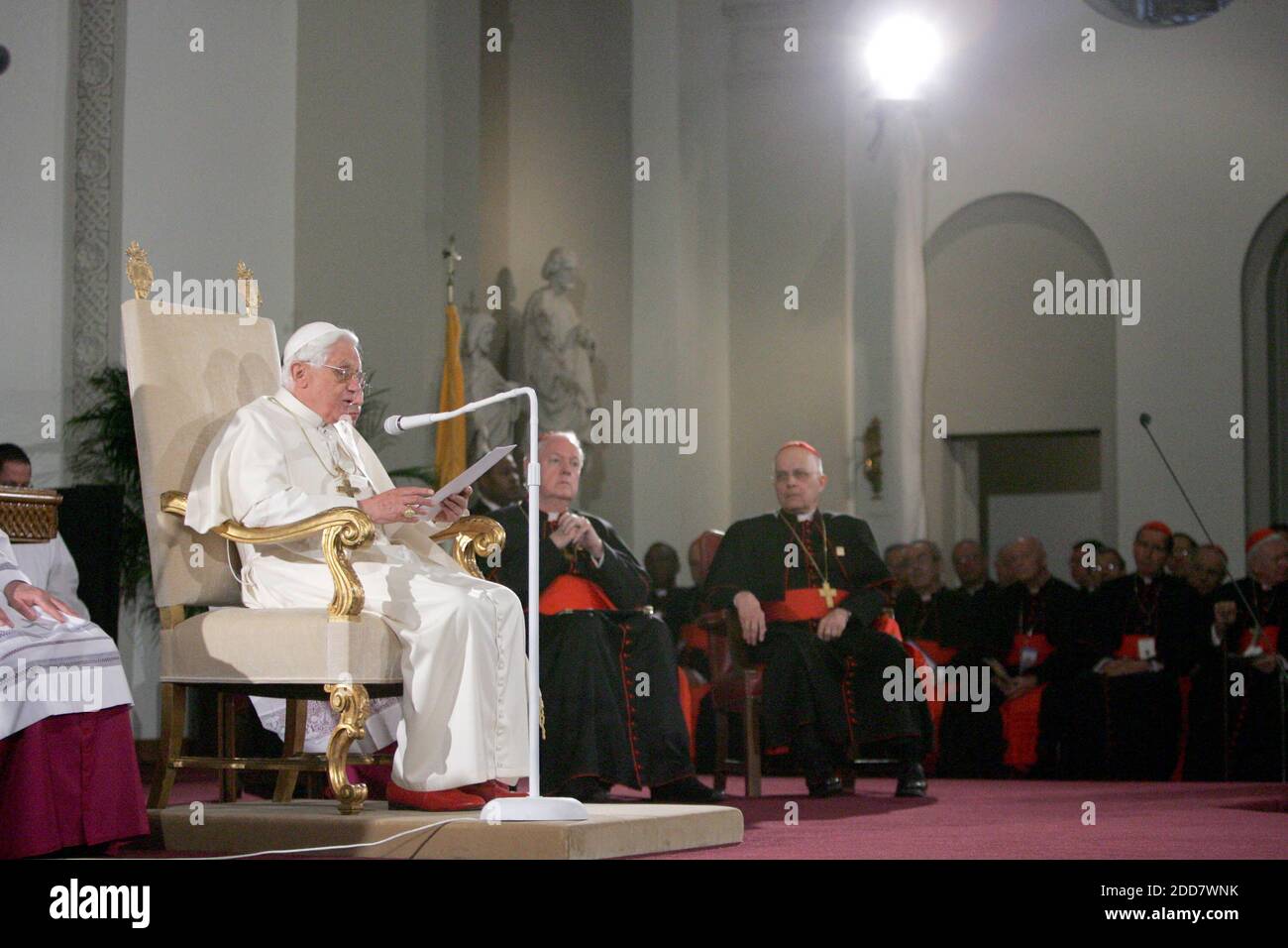 Ecumenical prayer service usa hi-res stock photography and images - Alamy