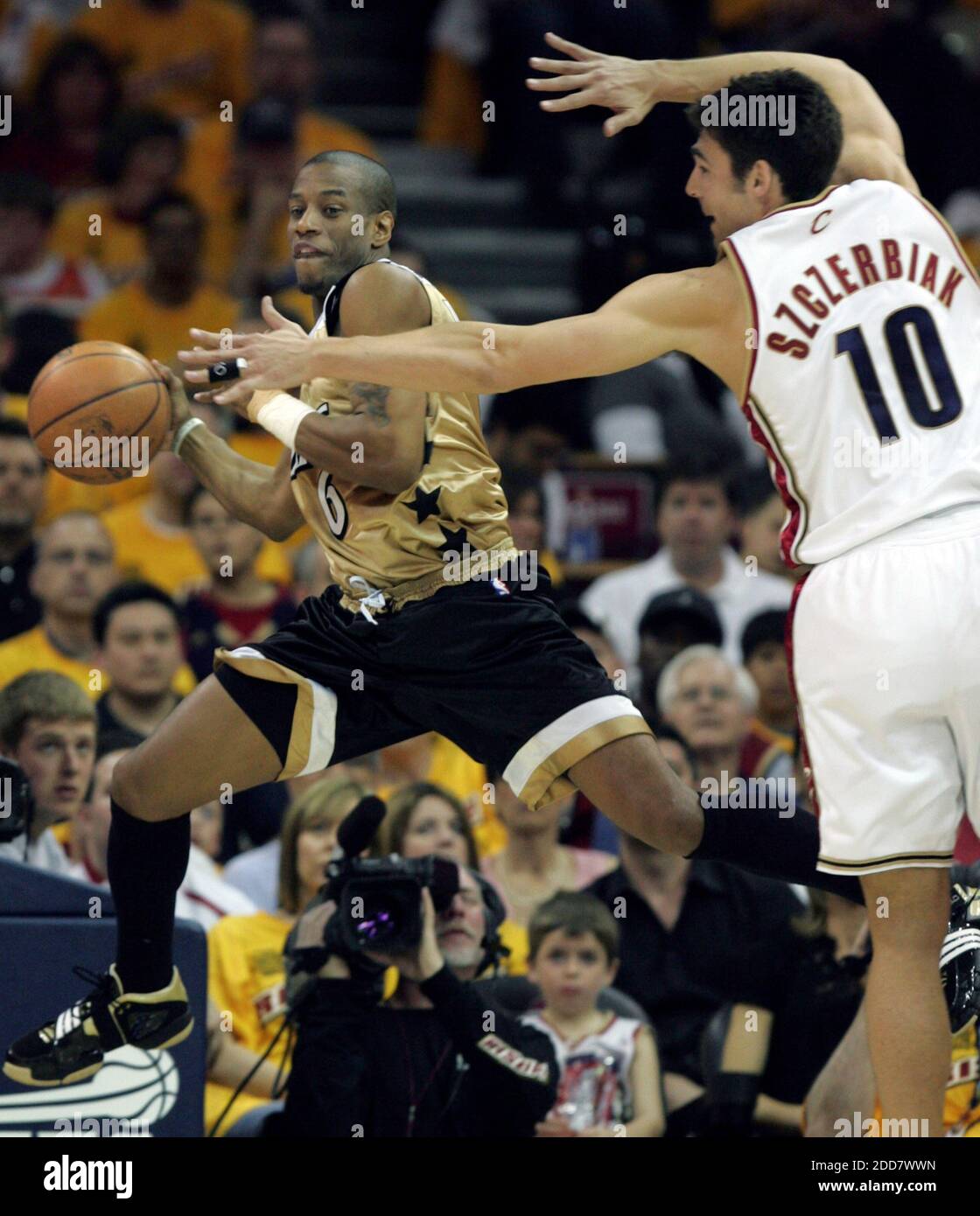 Wally basket hi-res stock photography and images - Alamy