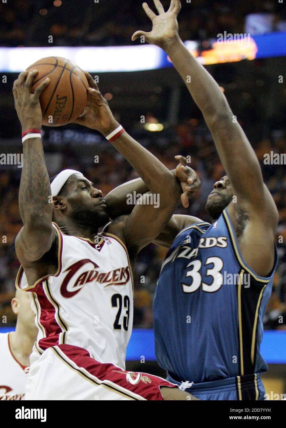 Lebron james cleveland 2008 hi-res stock photography and images - Alamy