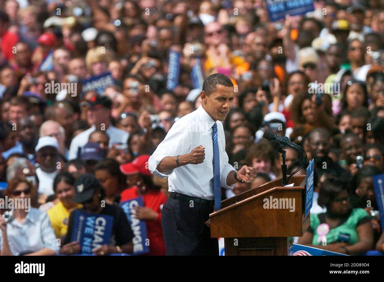 2008 obama charlotte hi-res stock photography and images - Alamy