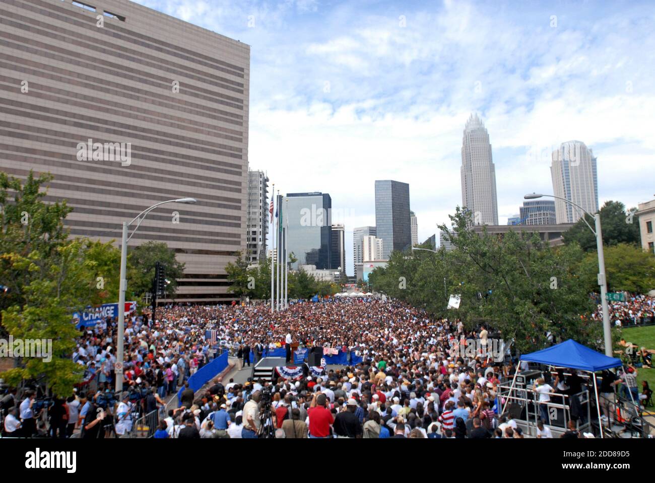 2008 obama charlotte hi-res stock photography and images - Alamy