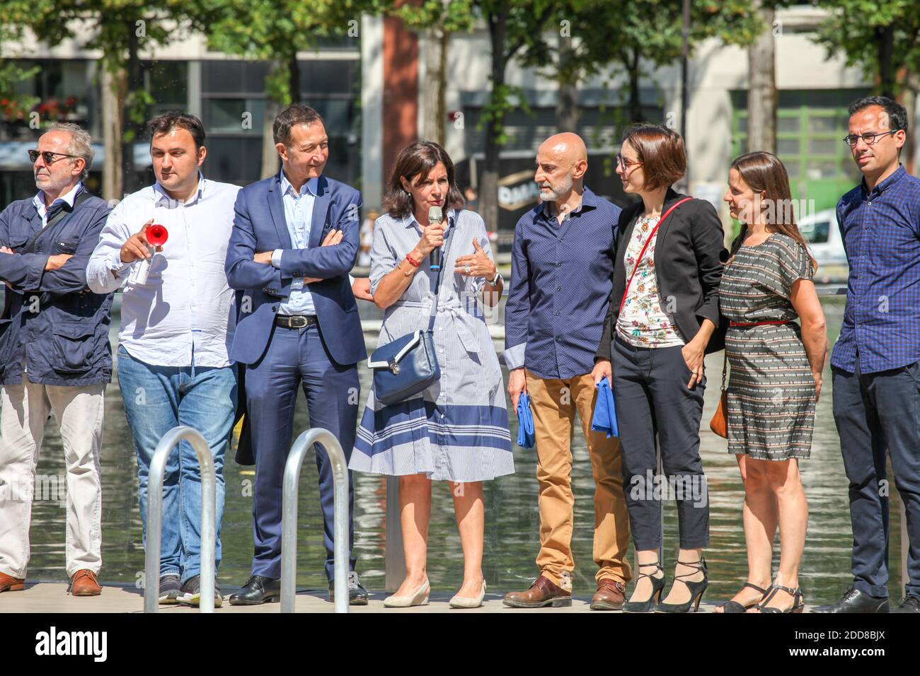 Anne Hidalgo, Mayor of Paris, opened the second season of swimming in ...