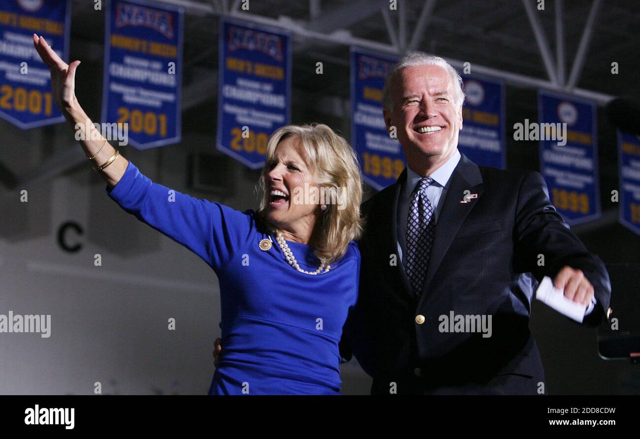 The embry riddle aeronautical university hi-res stock photography and ...