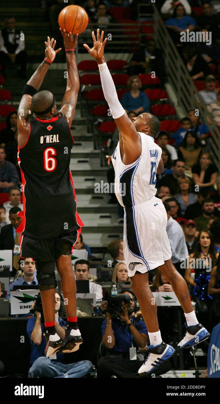 Dwight howard block hi-res stock photography and images - Alamy