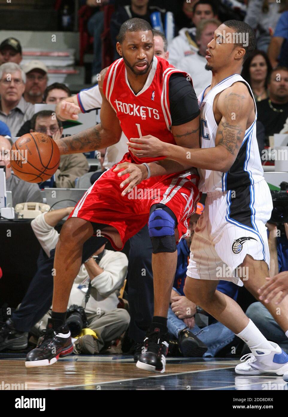 Tracy mcgrady houston rockets ball hi-res stock photography and images ...