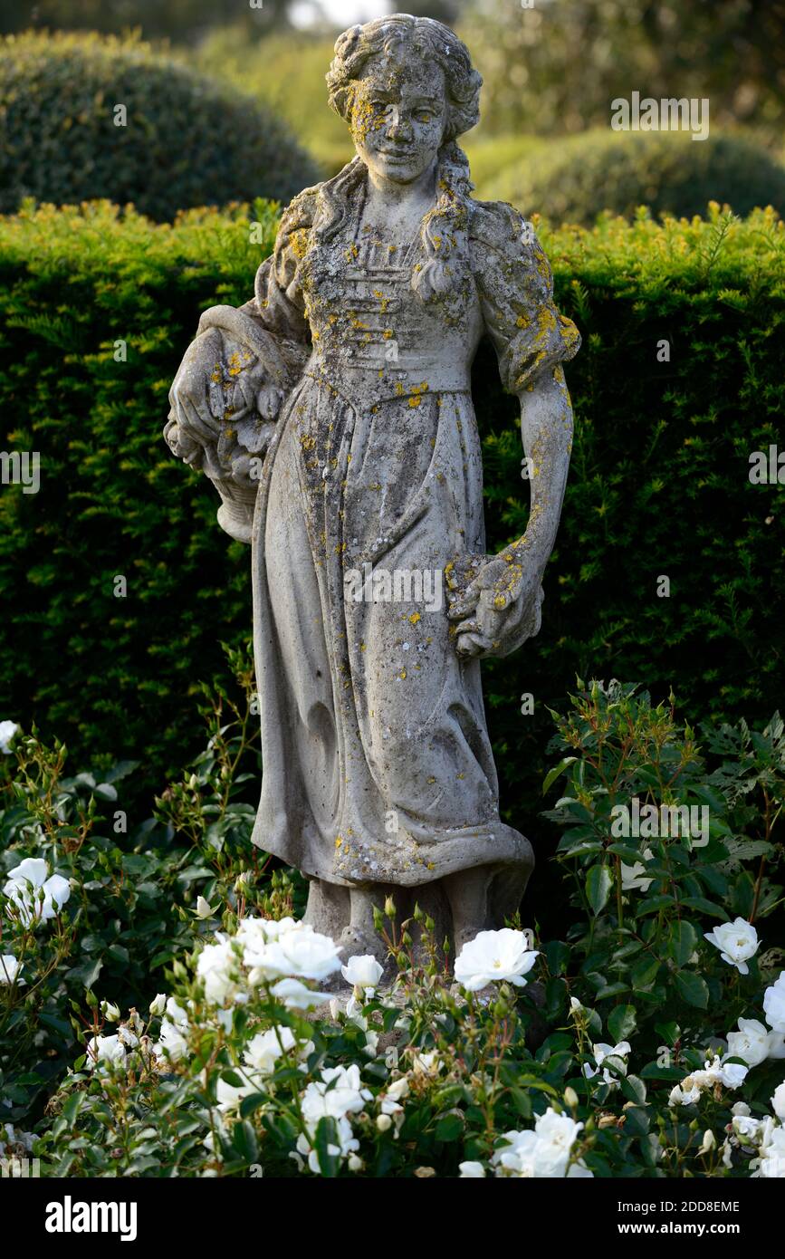 Roses garden statues hi-res stock photography and images - Alamy